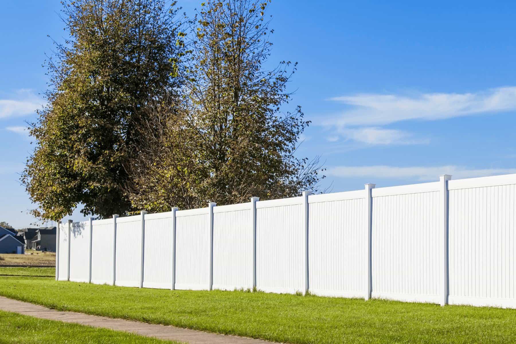 Vinyl Fence Installation in Fort Worth, TX | Legendary Fence Company